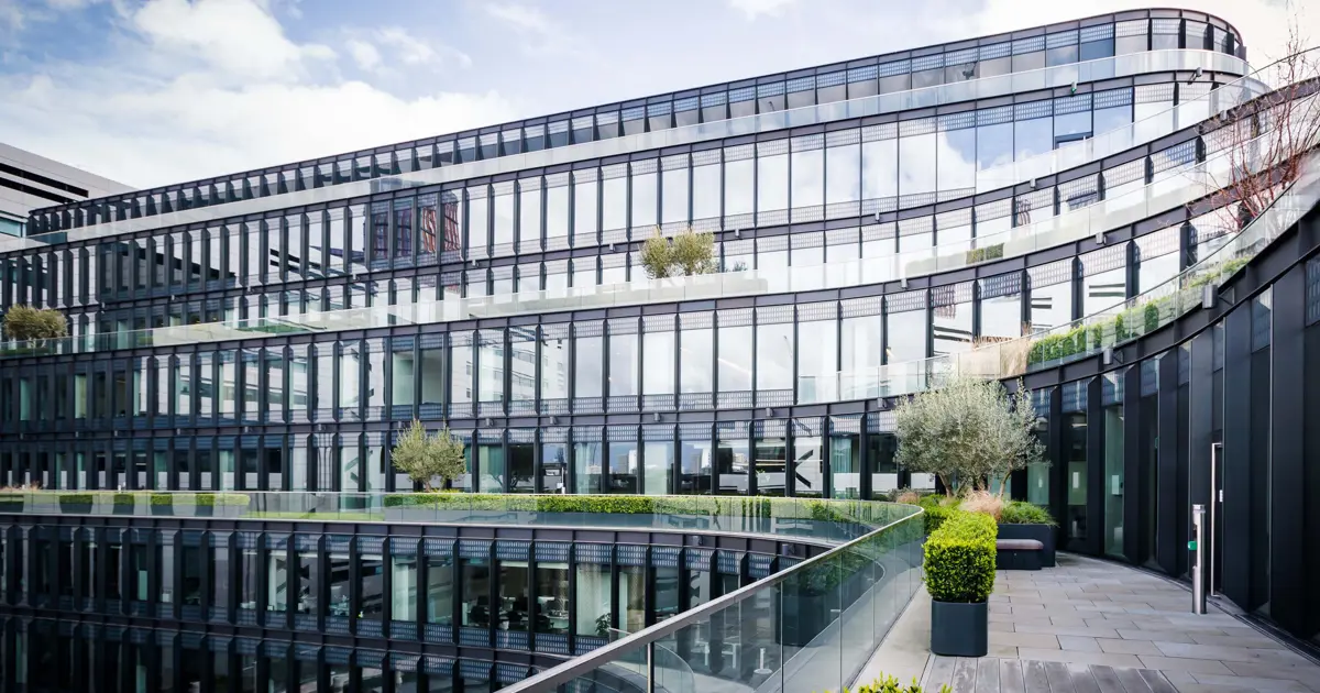 Peel Hunt - A leading UK investment bank